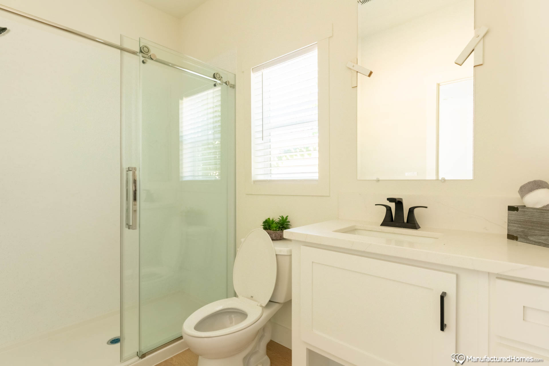 Harmony Series Blink HR-2044-2A from Paramount Manufactured Sales Riverside - Paramount ...